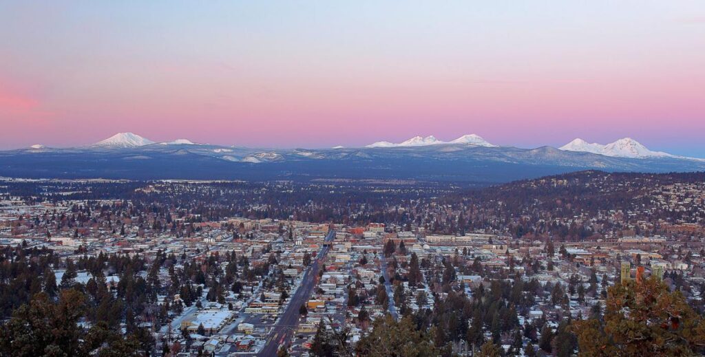 Central Oregon Day Trips & Vacation Ideas 2023 - Mapp International