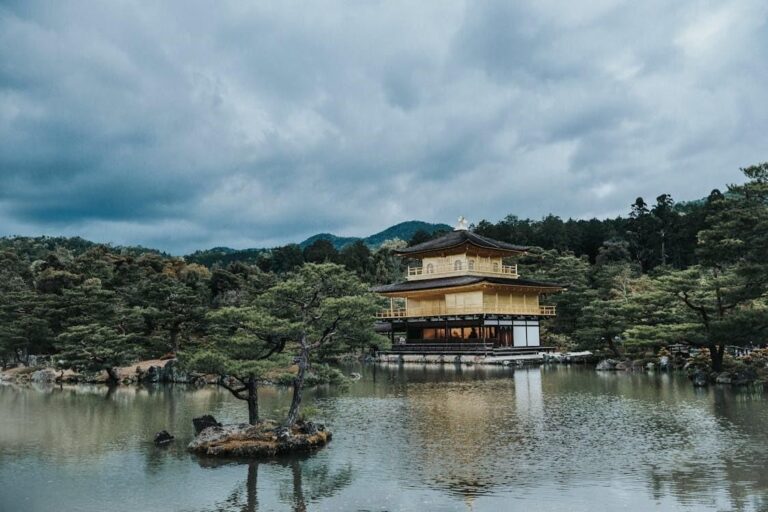 9 Top Places You Must Visit on Your Japanese Vacation - Mapp International